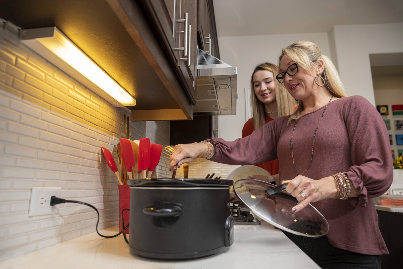 Four Ways to Save Energy in the Kitchen - Taylor Electric Co-Op